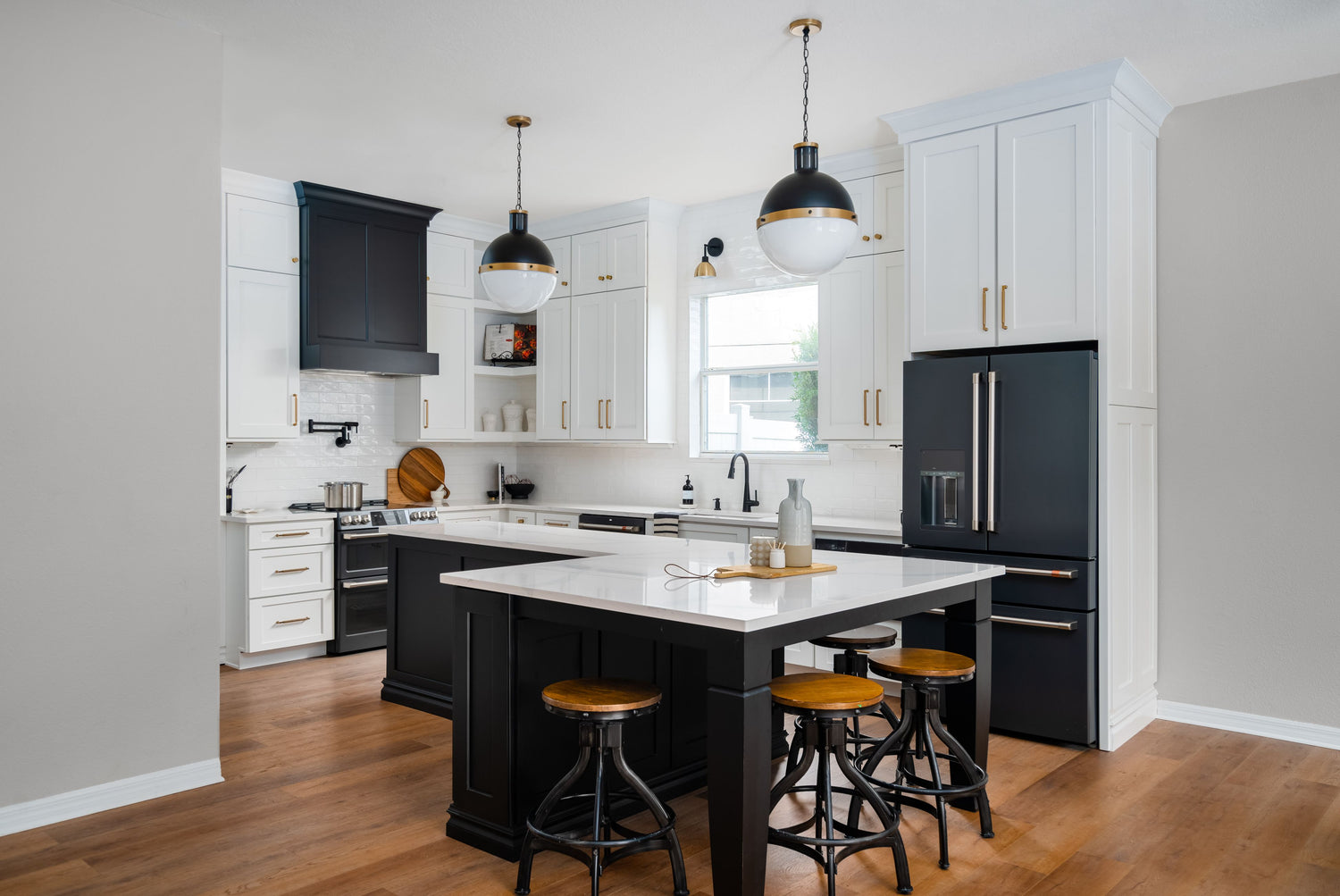 E Design – Picture Perfect Kitchen Home